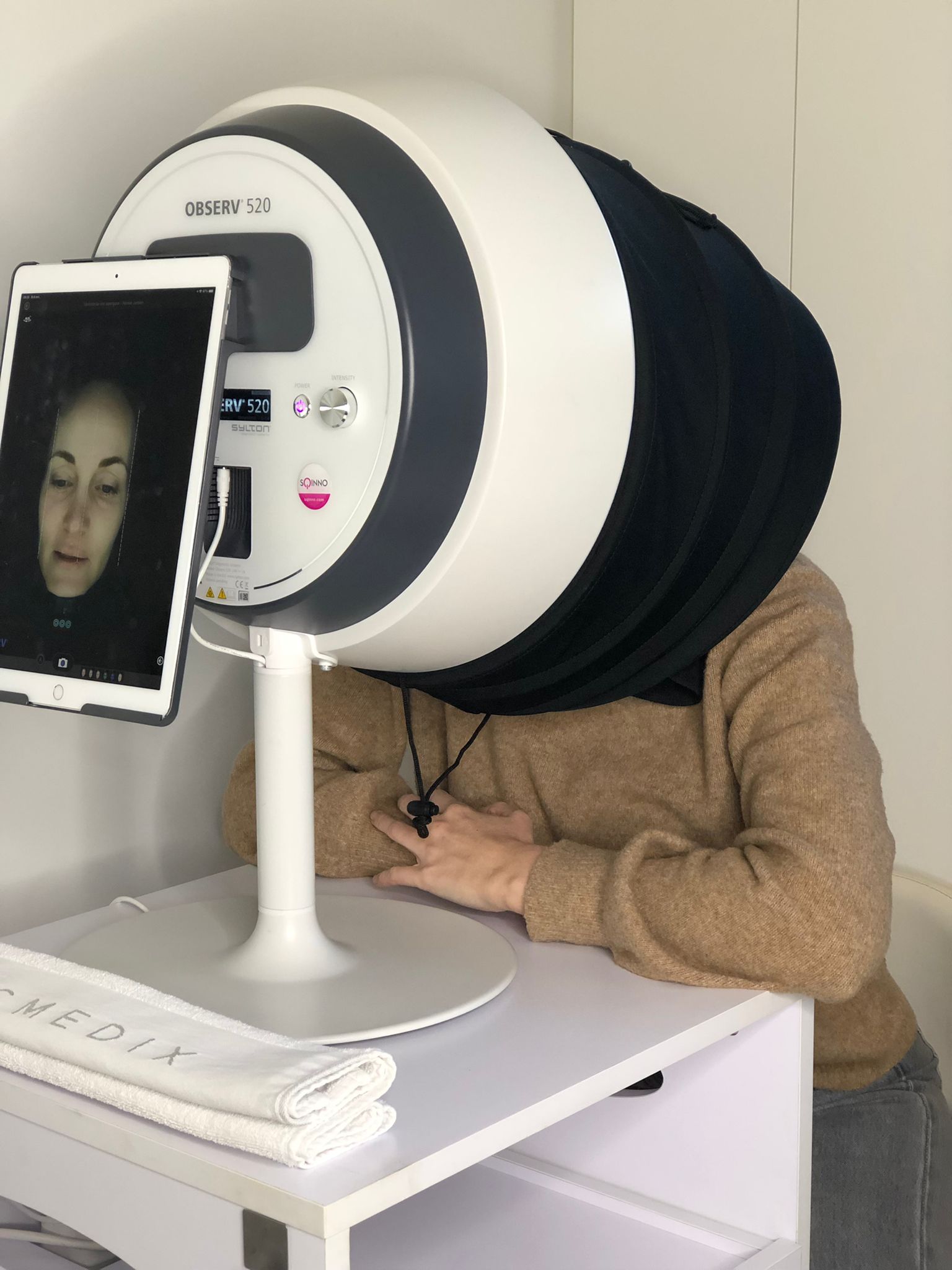 Huidscan met de Observ 520X – Huidkliniek Ellis